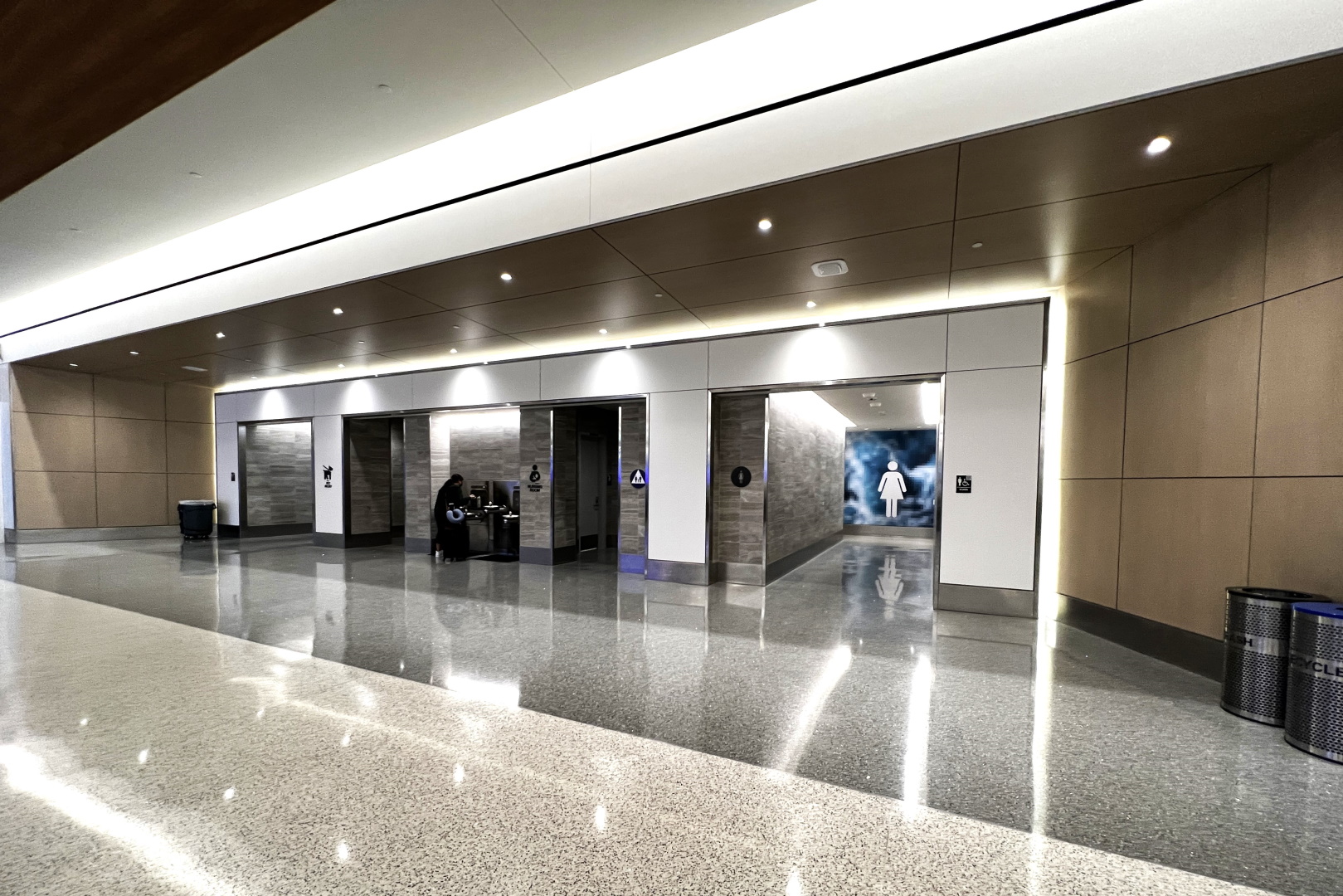 LAX T3 – Wall Panel Systems, Inc.